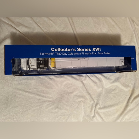 United Rentals | Other | Collectors Series Xvii Kenworth T88 Model ...